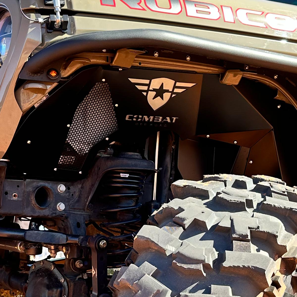 2020 + Jeep Gladiator JT – Combat Off Road